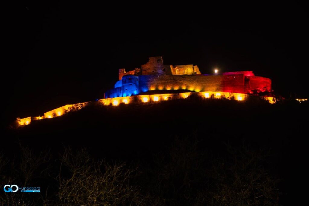 Home | Discover Deva