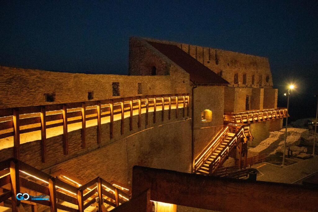 Home | Discover Deva