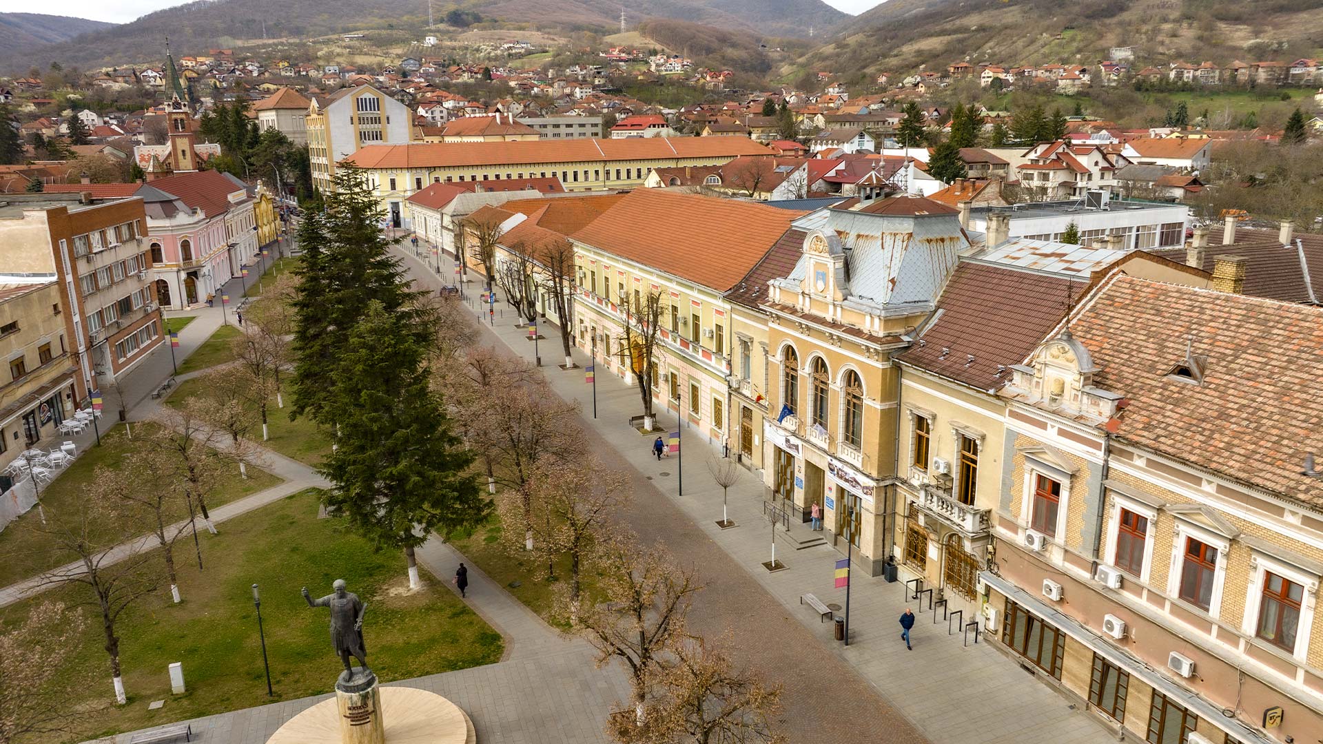 Home | Discover Deva